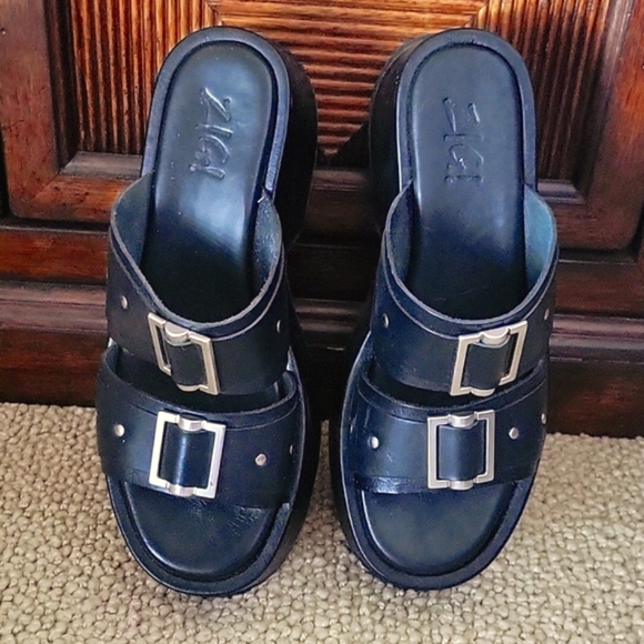 Zigi | Shoes | Zigi Sandals 4 Almost New These Sandals Are On Point For ...